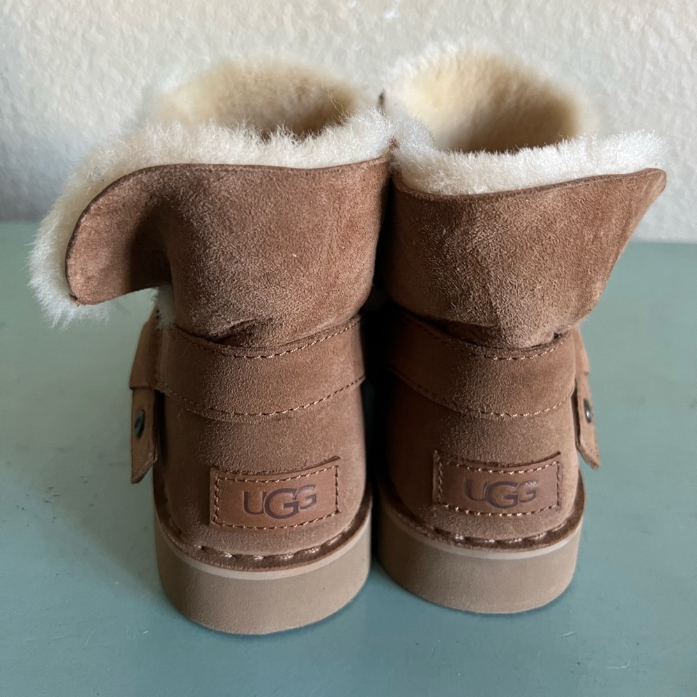 Ugg Zariyah Chestnut Brown Suede Ankle Boots 6.5 1126… - Gem